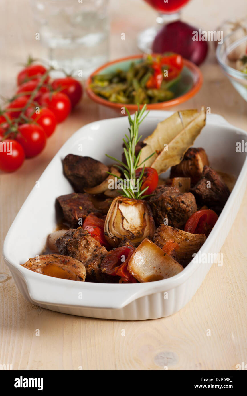 Greek rabbit stew hi-res stock photography and images - Alamy
