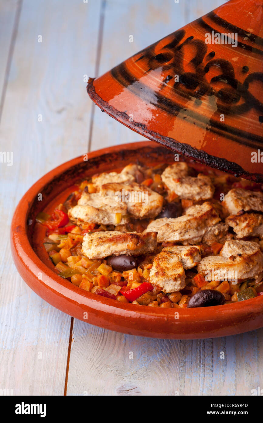 Couscous vegetables in tajine hi-res stock photography and images - Alamy