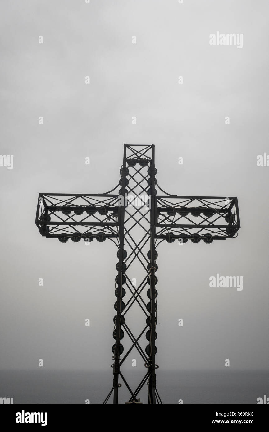 Metallkreuz hi-res stock photography and images - Alamy