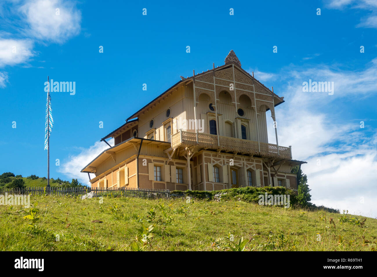 Schachenschloss in den deutschen alpen hi-res stock photography and ...