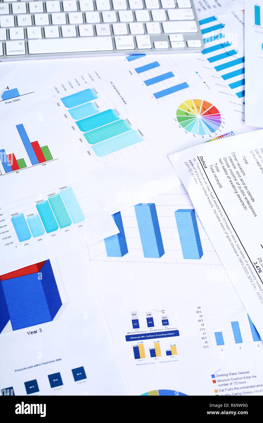 Symbol picture stock market hi-res stock photography and images - Alamy