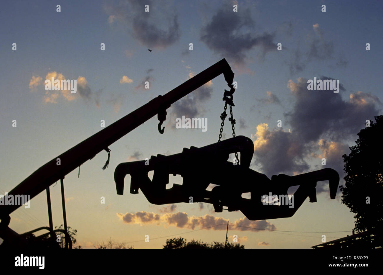 Crane loading hi-res stock photography and images - Alamy