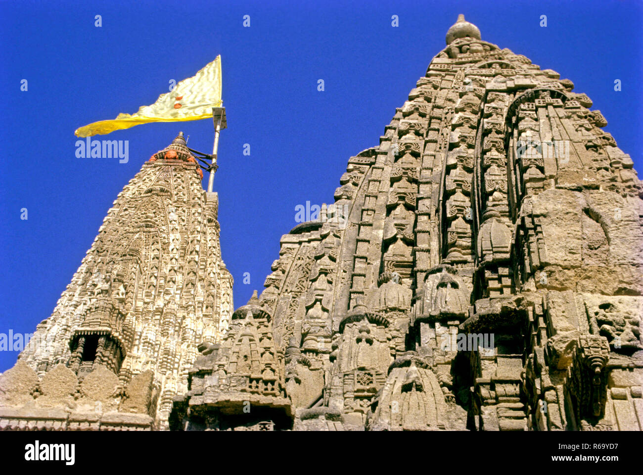 Dwarka temple hi-res stock photography and images - Alamy