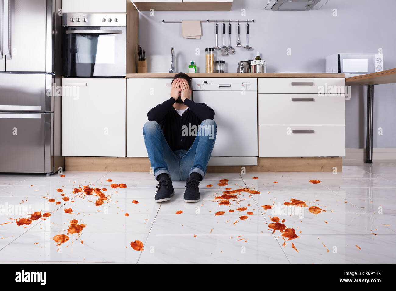 Kitchen spills hi-res stock photography and images - Alamy