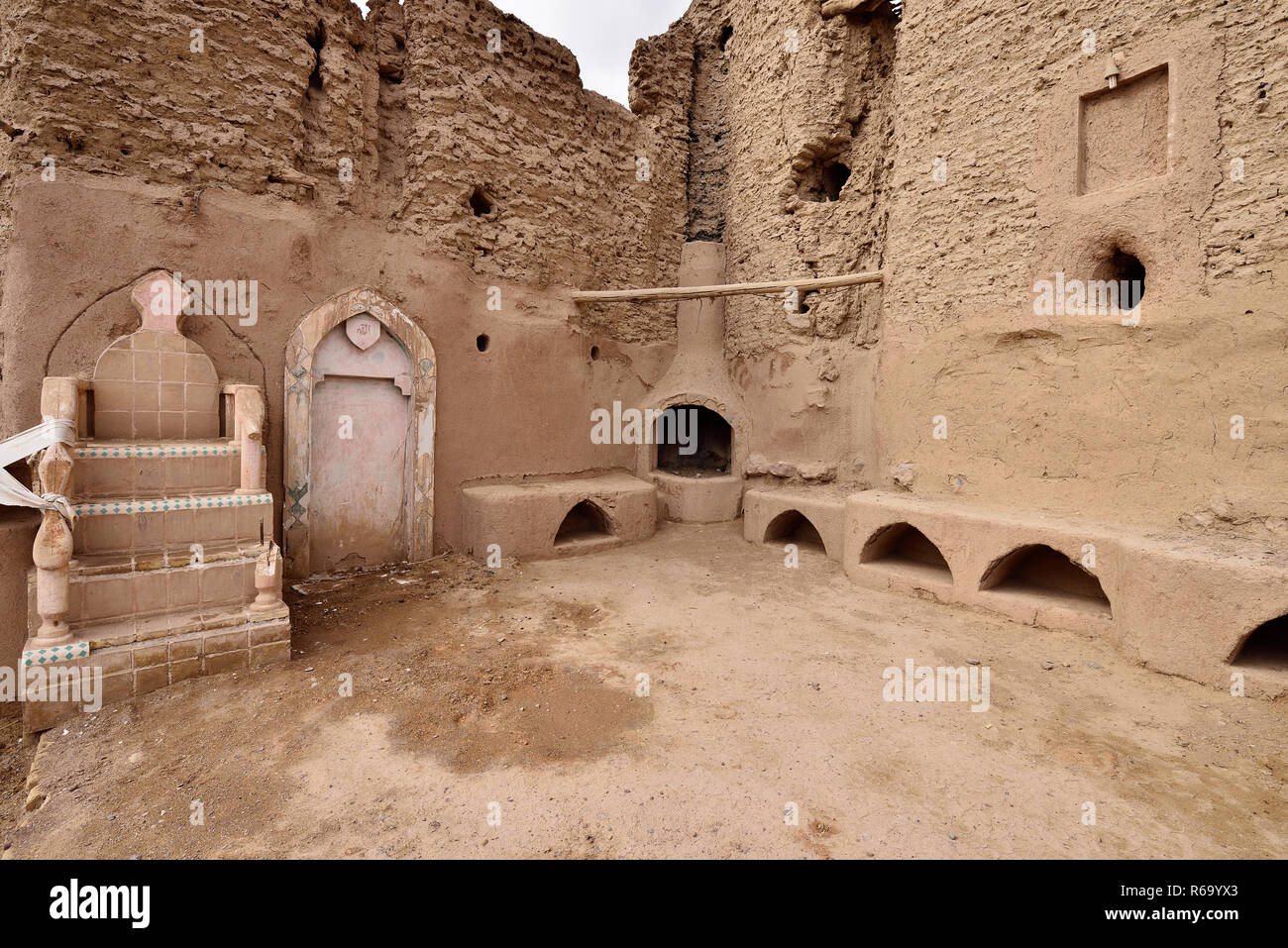 Sassani hi-res stock photography and images - Alamy