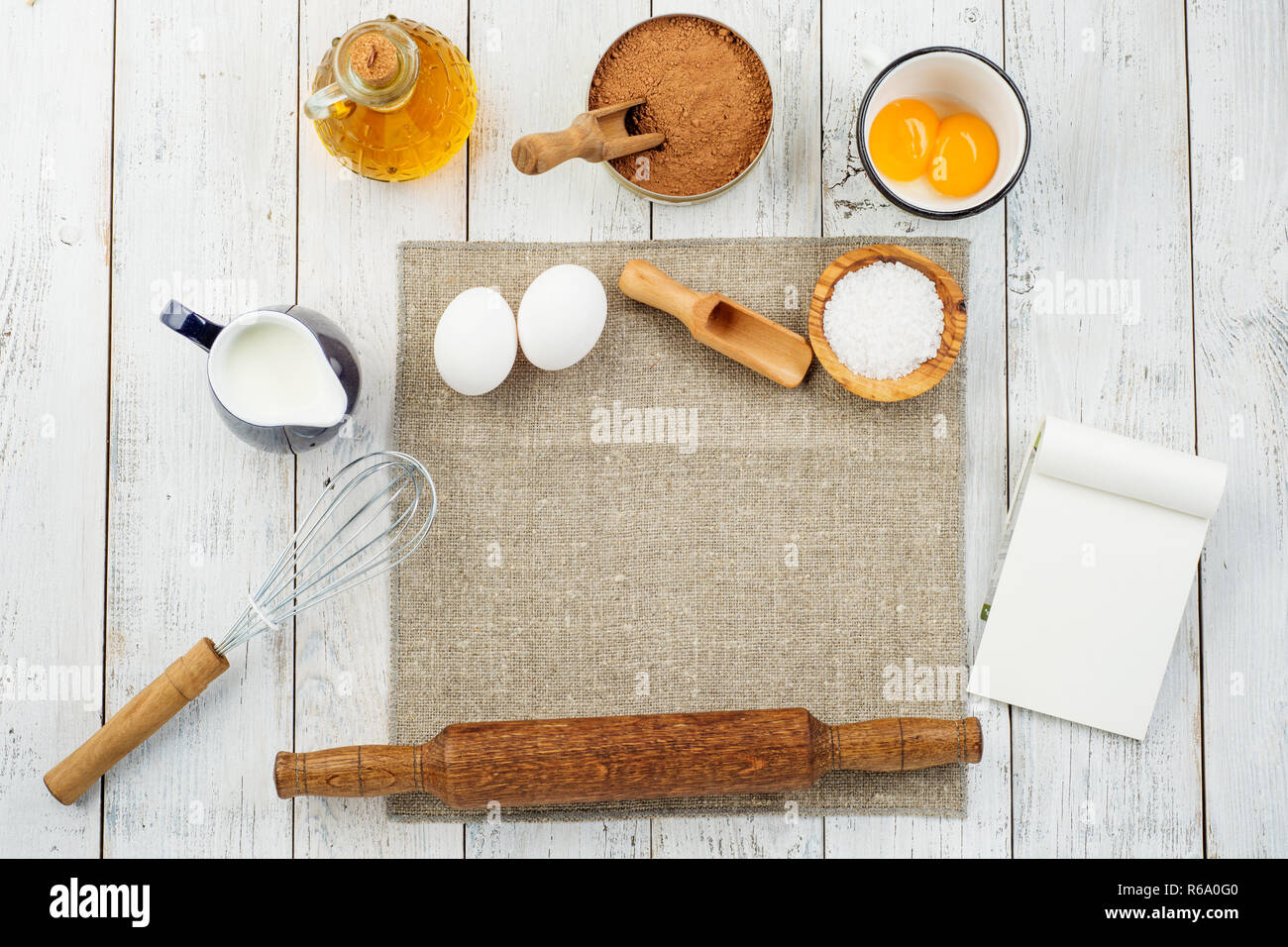 Baking tools hi-res stock photography and images - Alamy