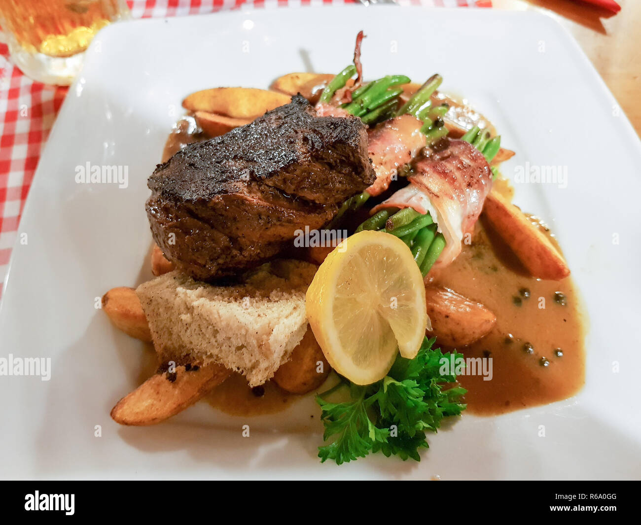 Grilled beefsteak with vegetable Stock Photo - Alamy