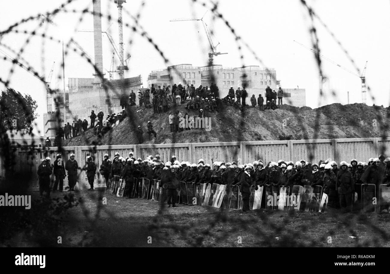 Fast breeder reactor hi-res stock photography and images - Alamy