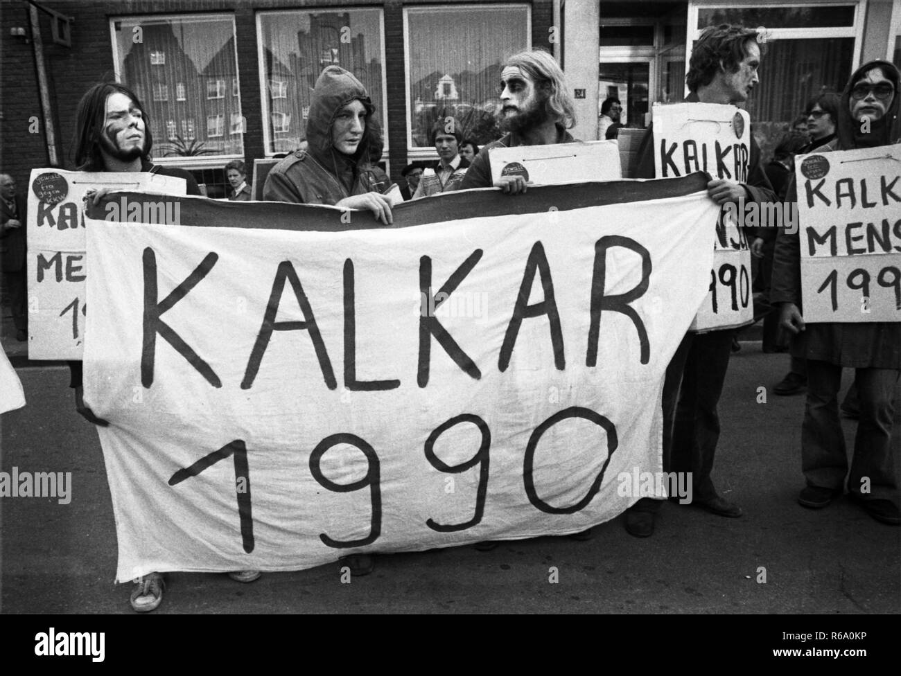 Approx. 40.000 people demonstrate on 24 September 1977 against the ...