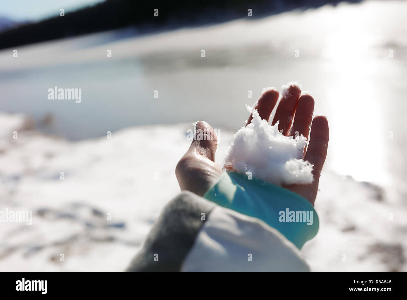 Falling down snow hi-res stock photography and images - Alamy