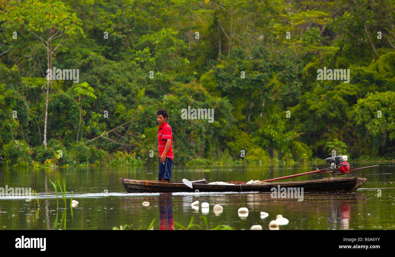 Traditional amazon riverboat hi-res stock photography and images - Alamy