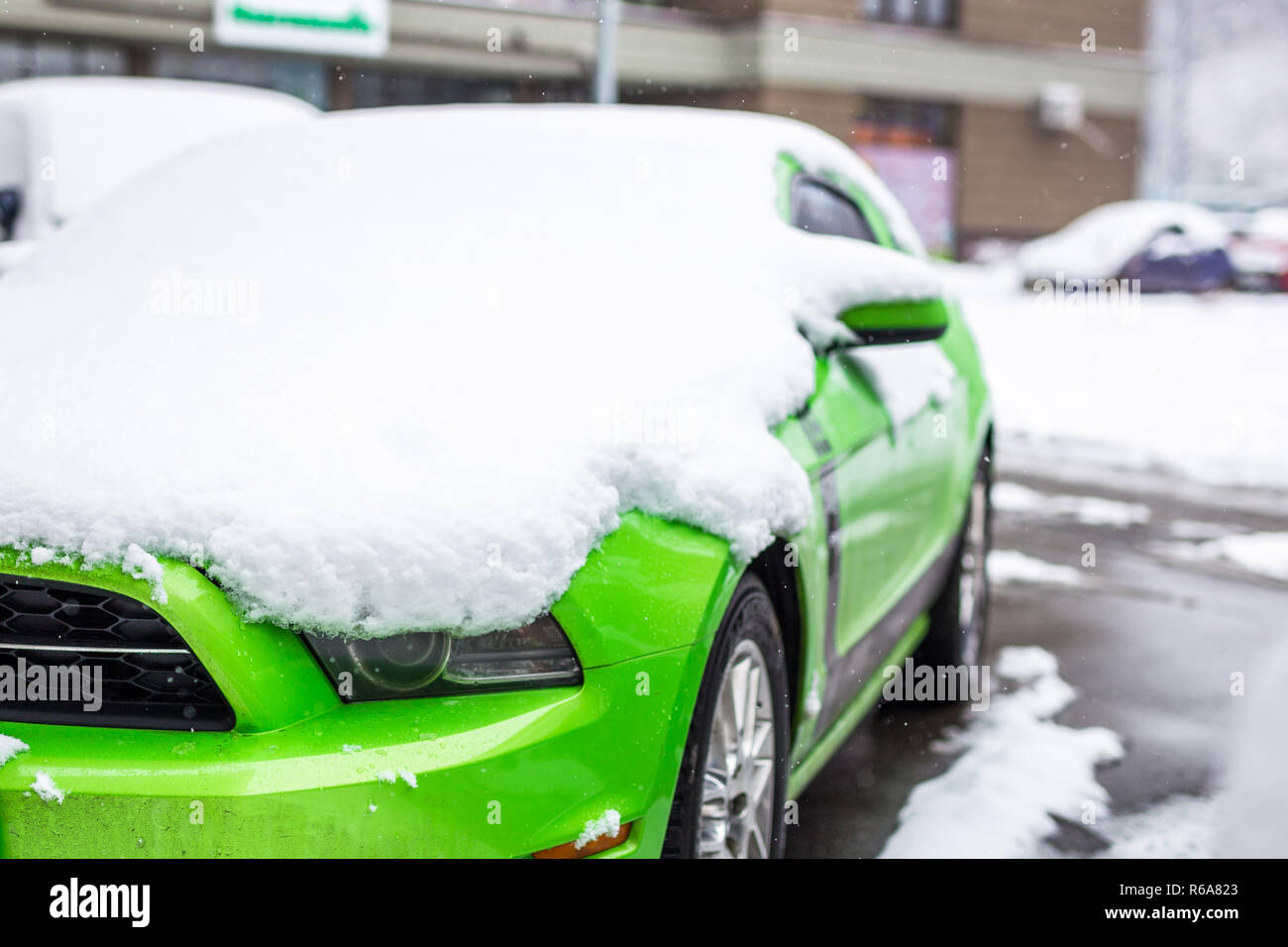 American Classic Car Snow High Resolution Stock Photography and Images ...