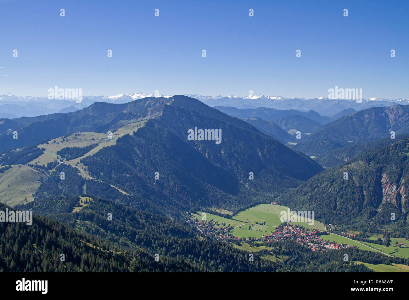 View from bayrischzell to the mountains hi-res stock photography and ...