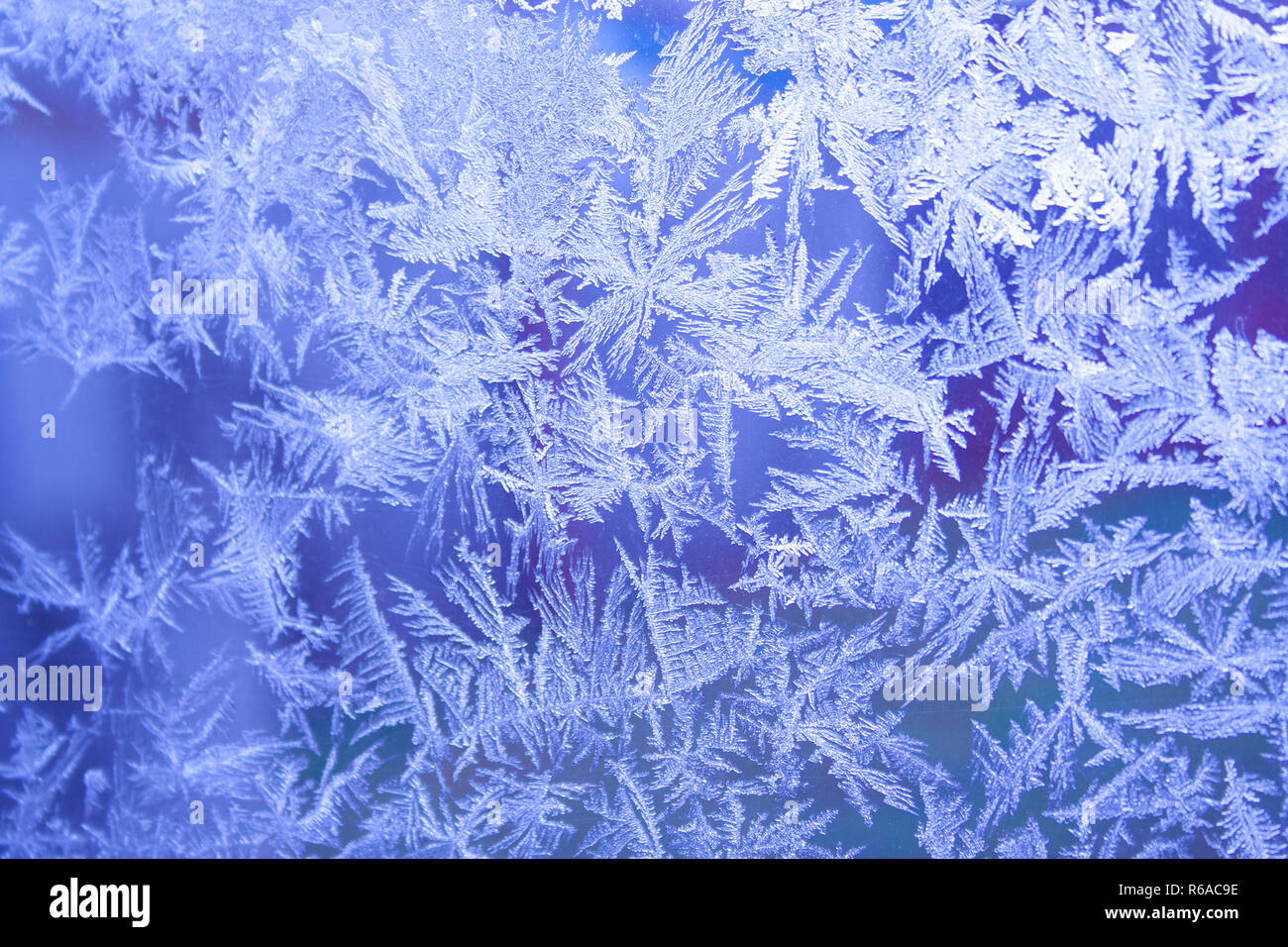 Ice crystals pattern on the window close up. Ice texture. Winter ...
