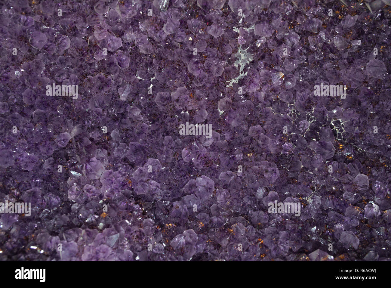 texture made of amethyst many Chrystal, closeup Stock Photo - Alamy