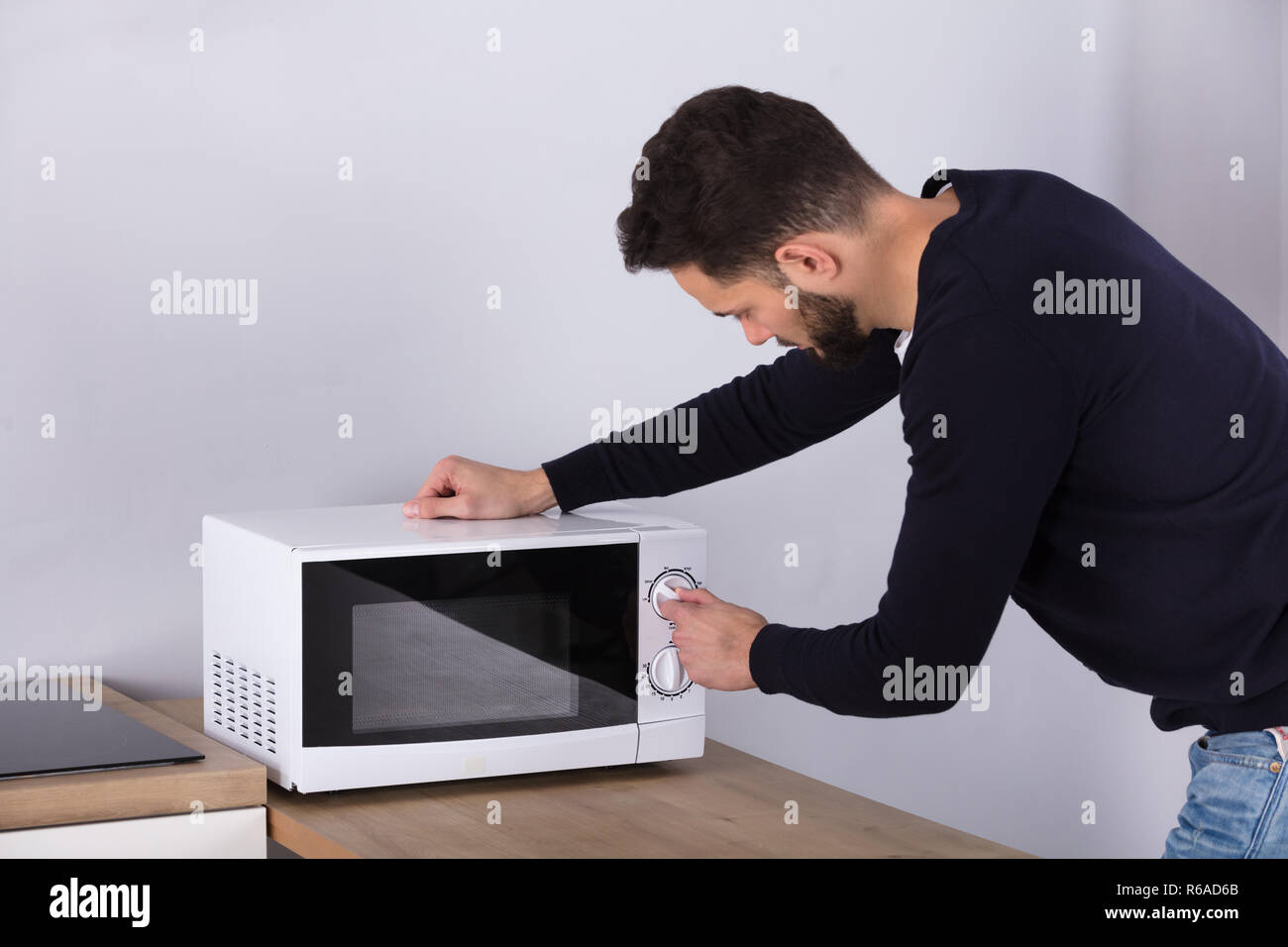 How food cooks in microwave hi-res stock photography and images - Alamy