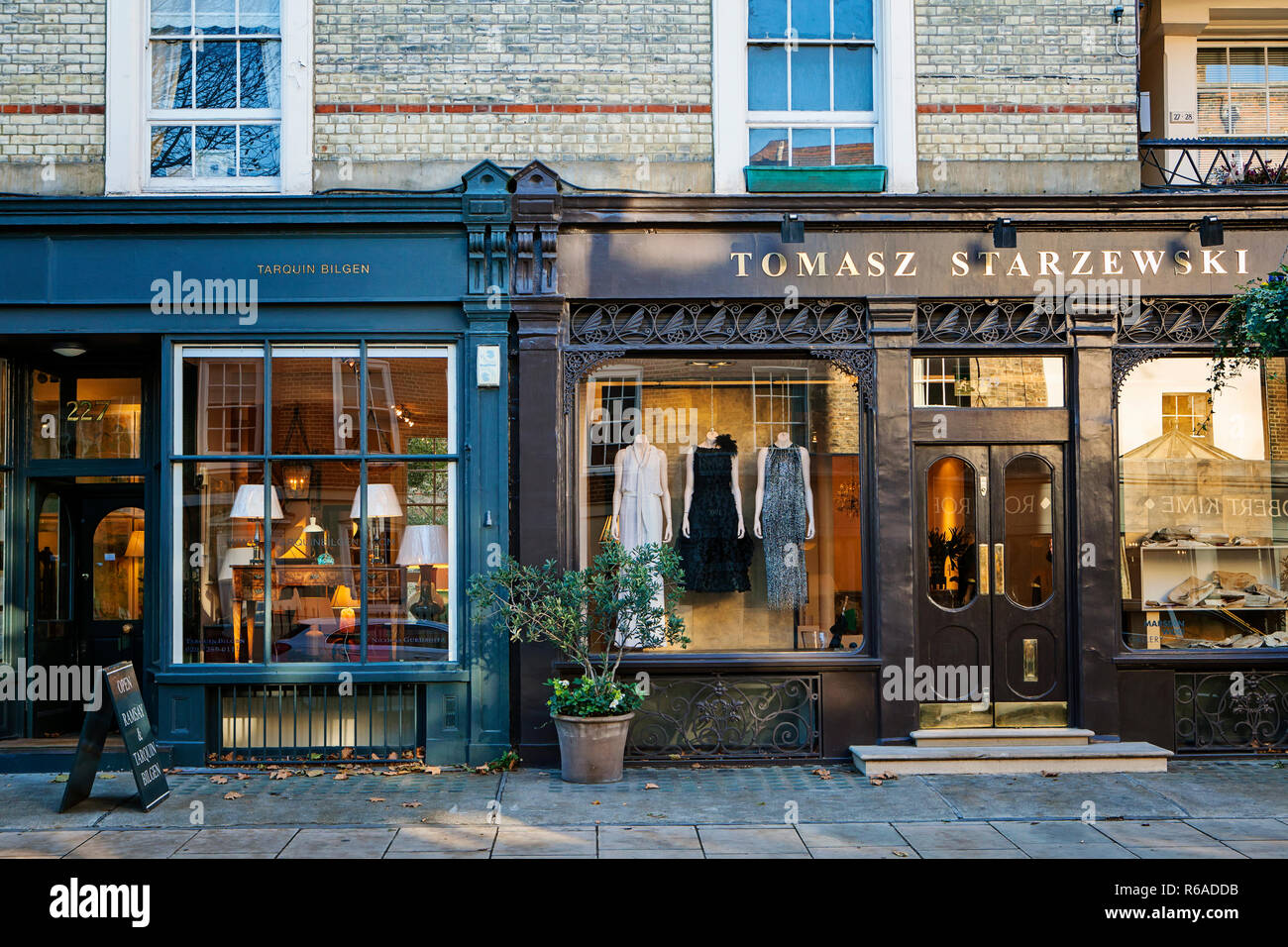 LONDON, UNITED KINGDOM - NOVEMBER 30th, 2018: Traditional store fronts ...
