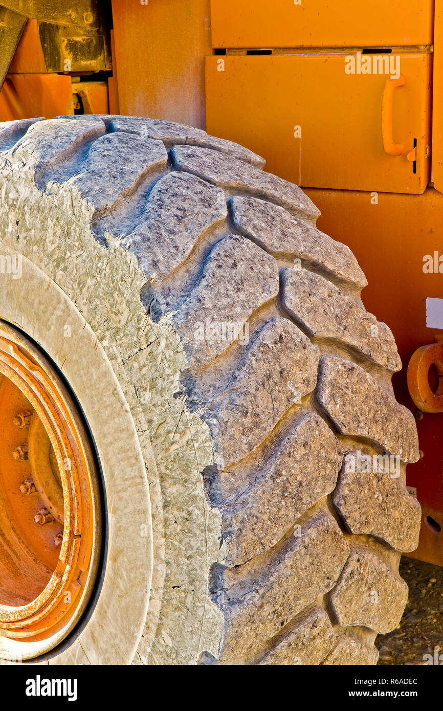 Industrial machinery excavator excavators earth moving equipment hi-res ...