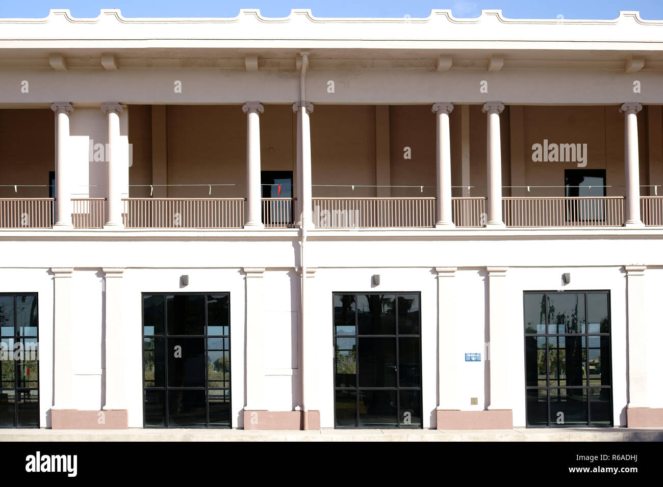 Southern california countries building hi-res stock photography and ...