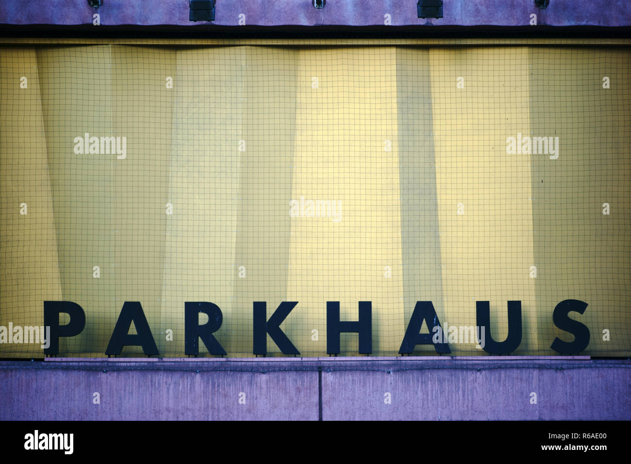 Parkplatz detail hi-res stock photography and images - Alamy