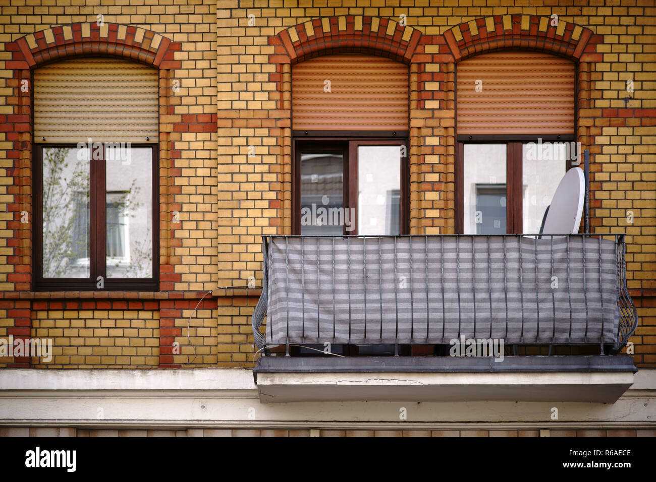 Balcony With Cast Iron Railing Stock Photo - Alamy