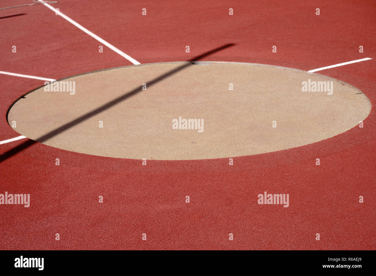 Discus throw ring hi-res stock photography and images - Alamy