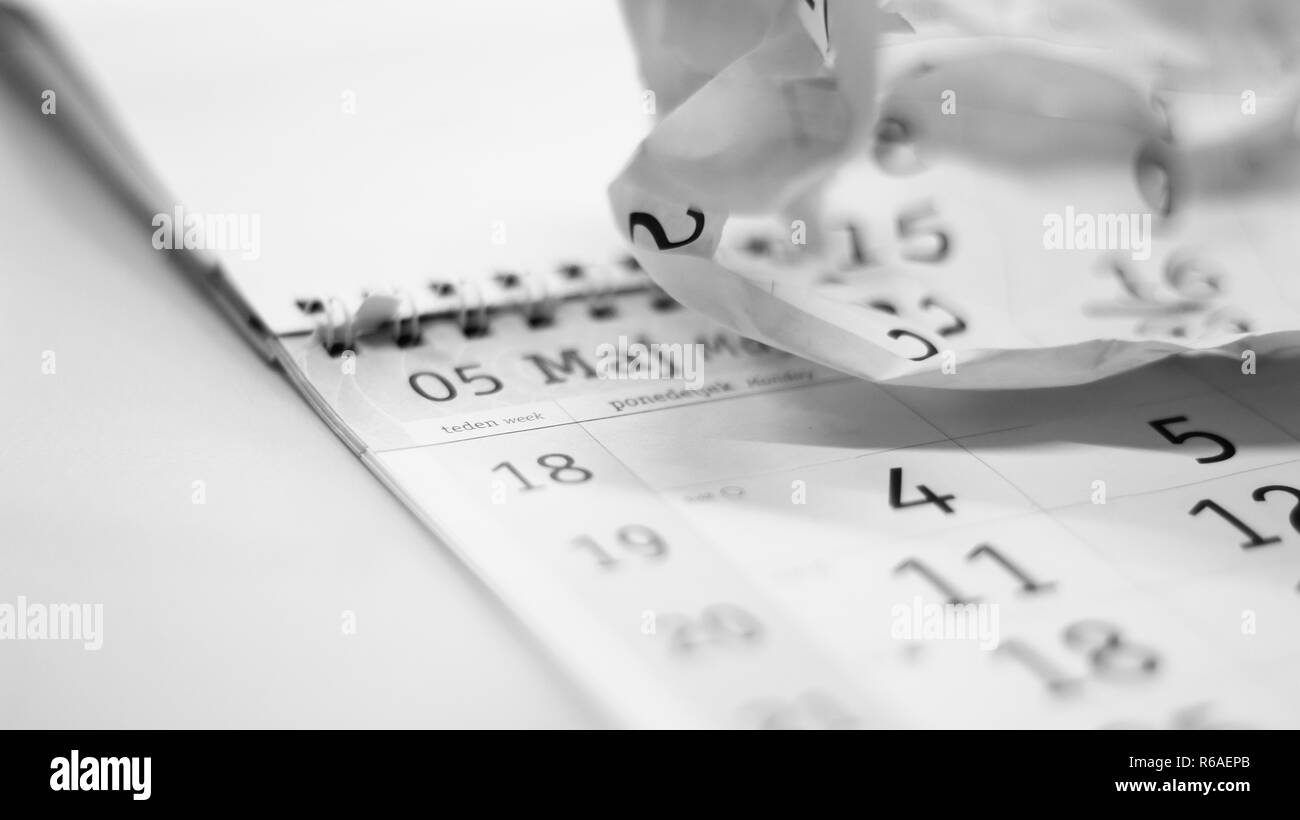 Calendar On The Table In The Office Stock Photo - Alamy