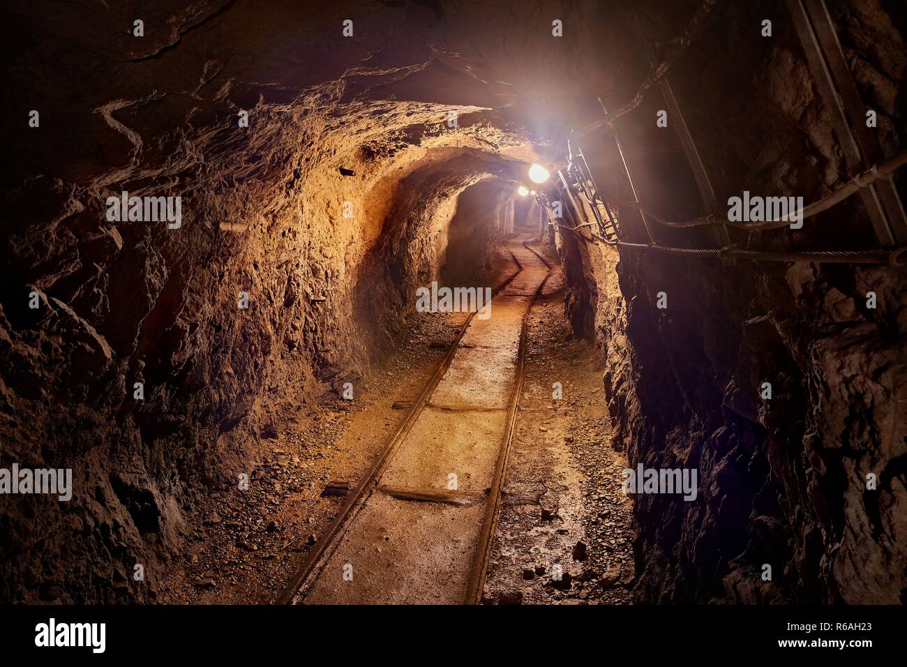 Mine Shaft Hole Stock Photos & Mine Shaft Hole Stock Images - Alamy