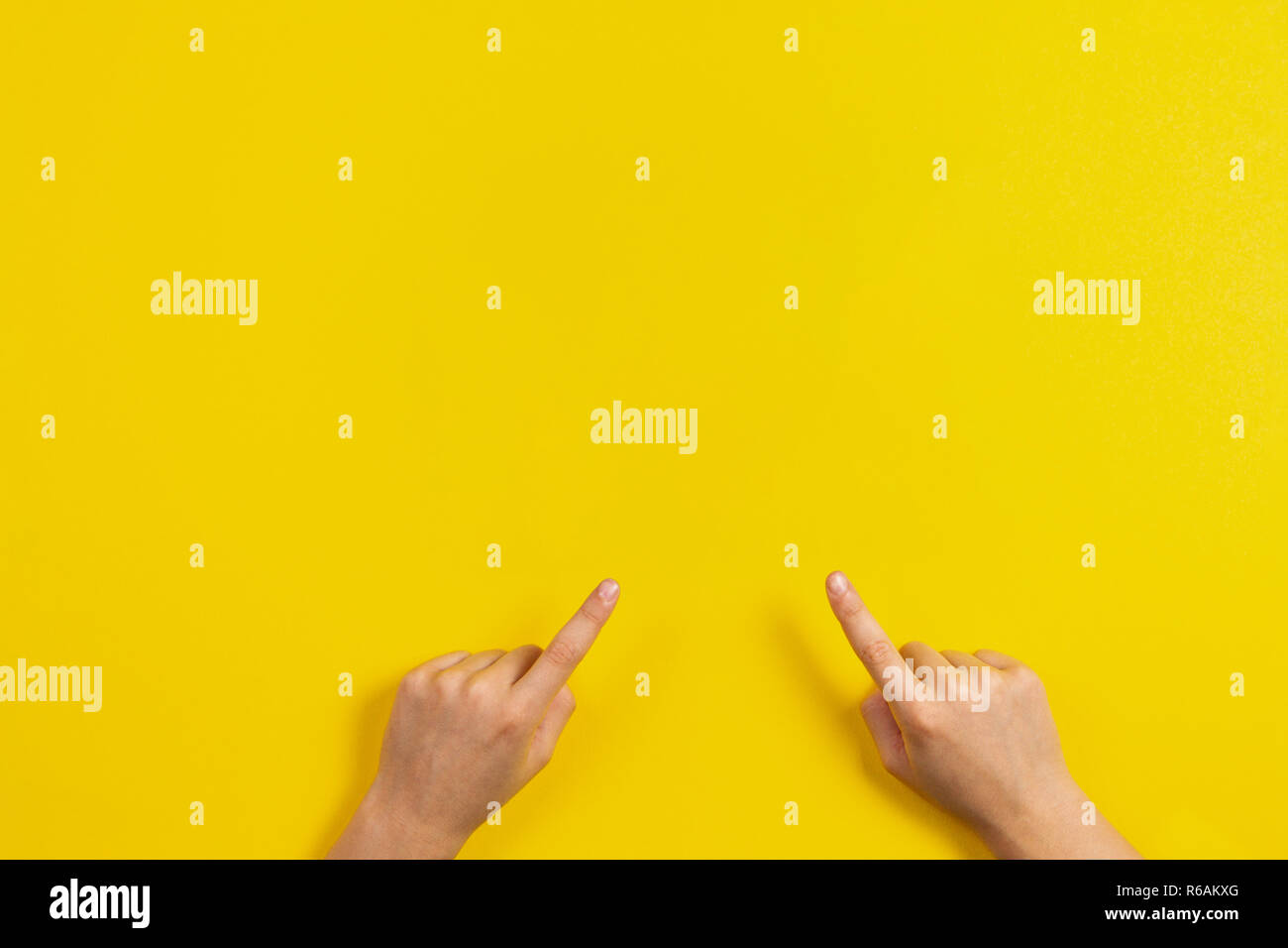 Kid point hi-res stock photography and images - Alamy