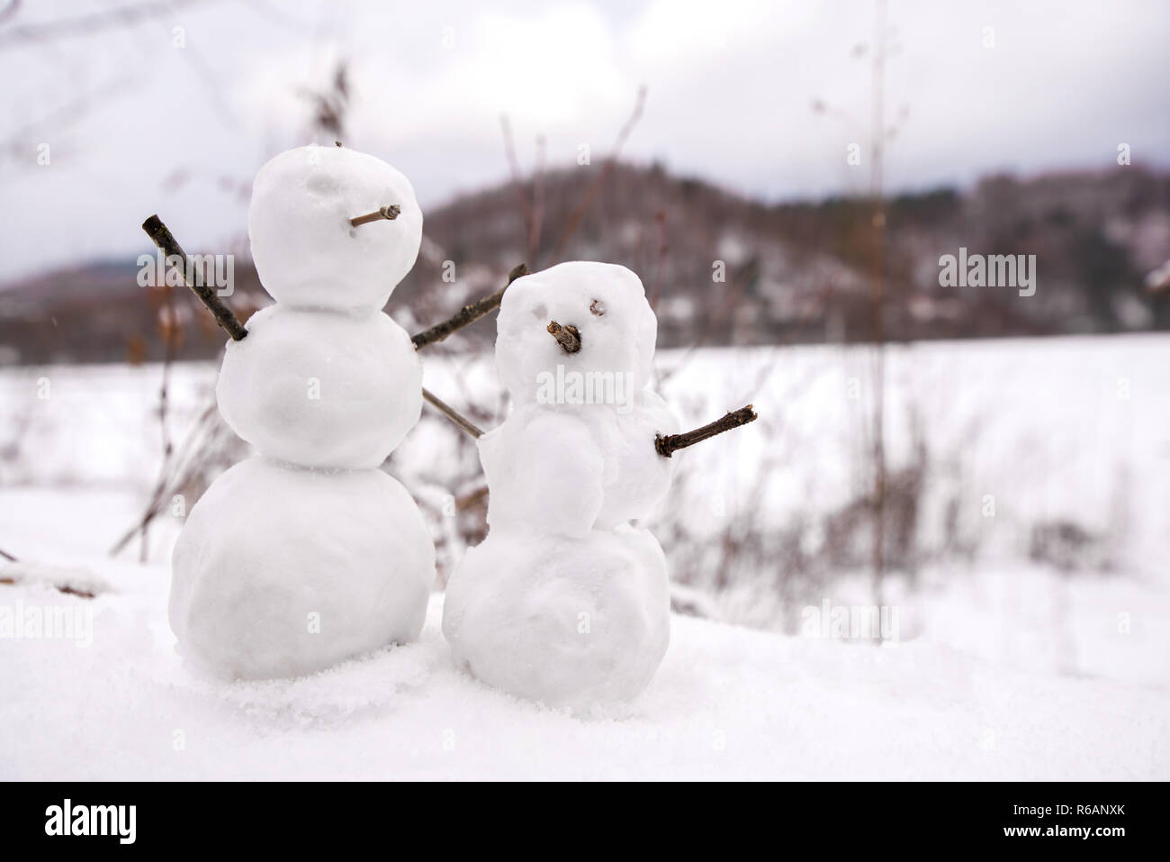 Real snowmen hi-res stock photography and images - Alamy