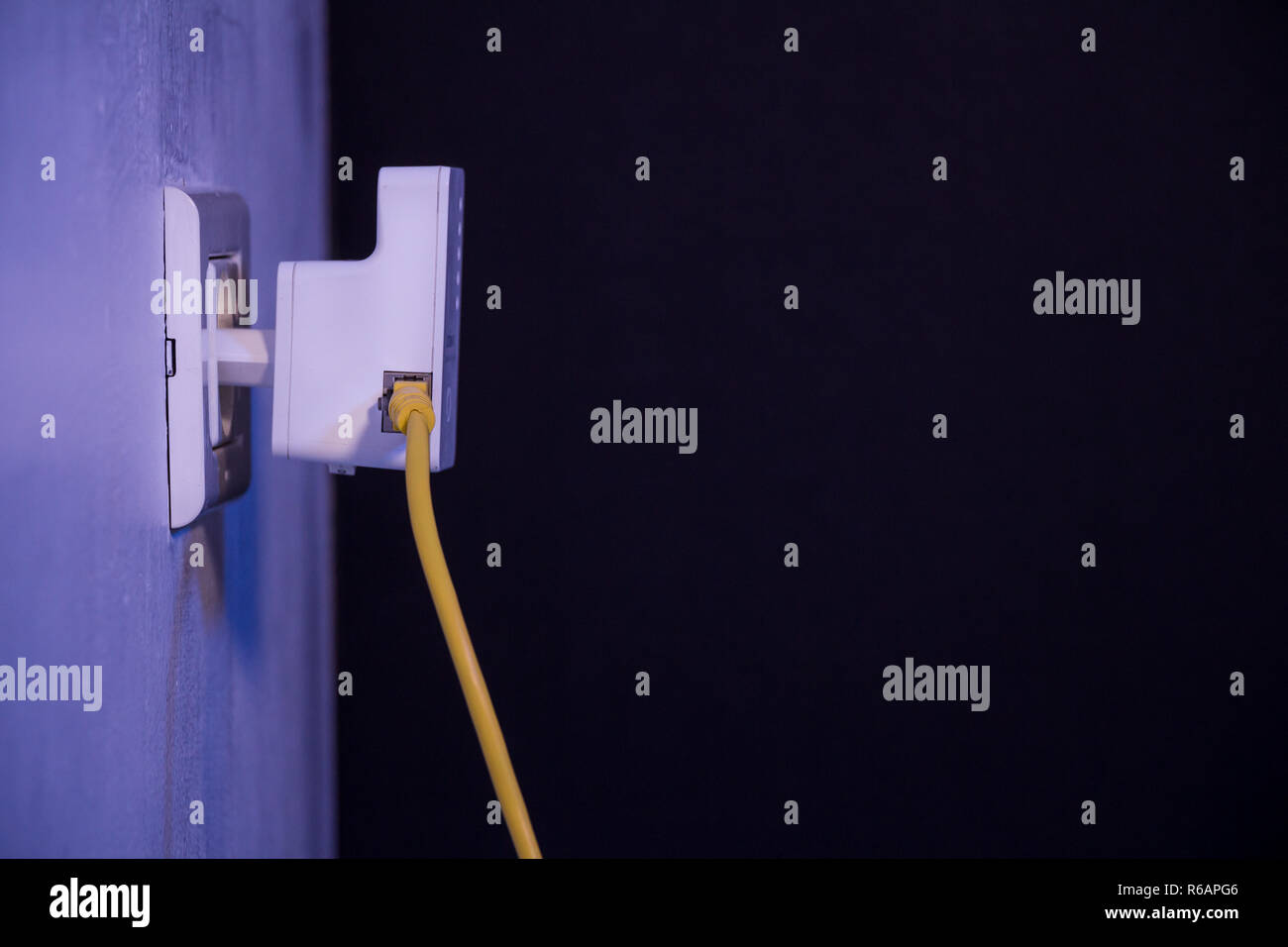 Ethernet extender hi-res stock photography and images - Alamy