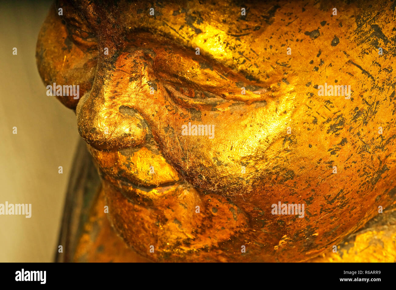 Funny golden buddha hi-res stock photography and images - Alamy