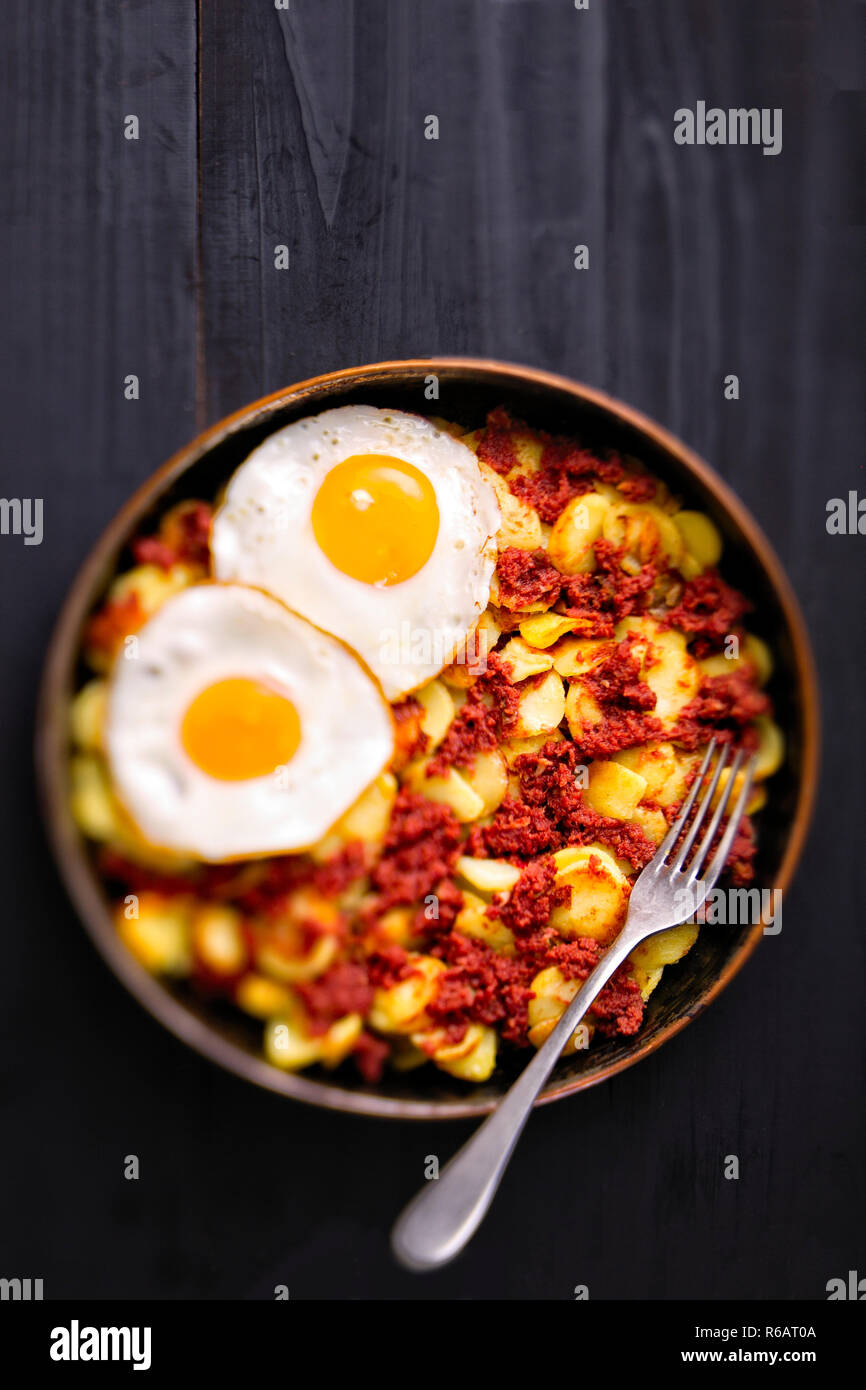 rustic corned beef hash Stock Photo - Alamy