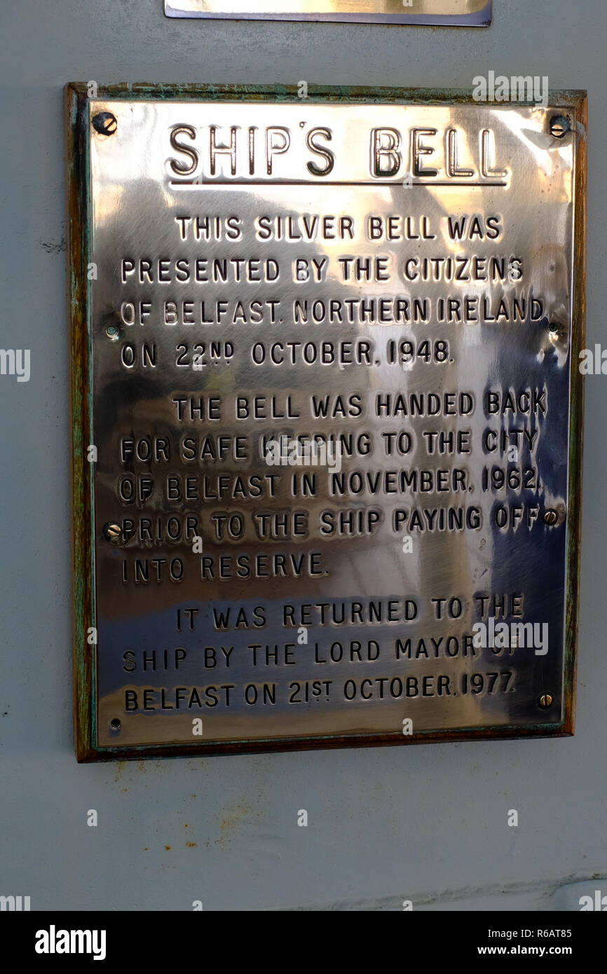 Ship bell warship hi-res stock photography and images - Alamy