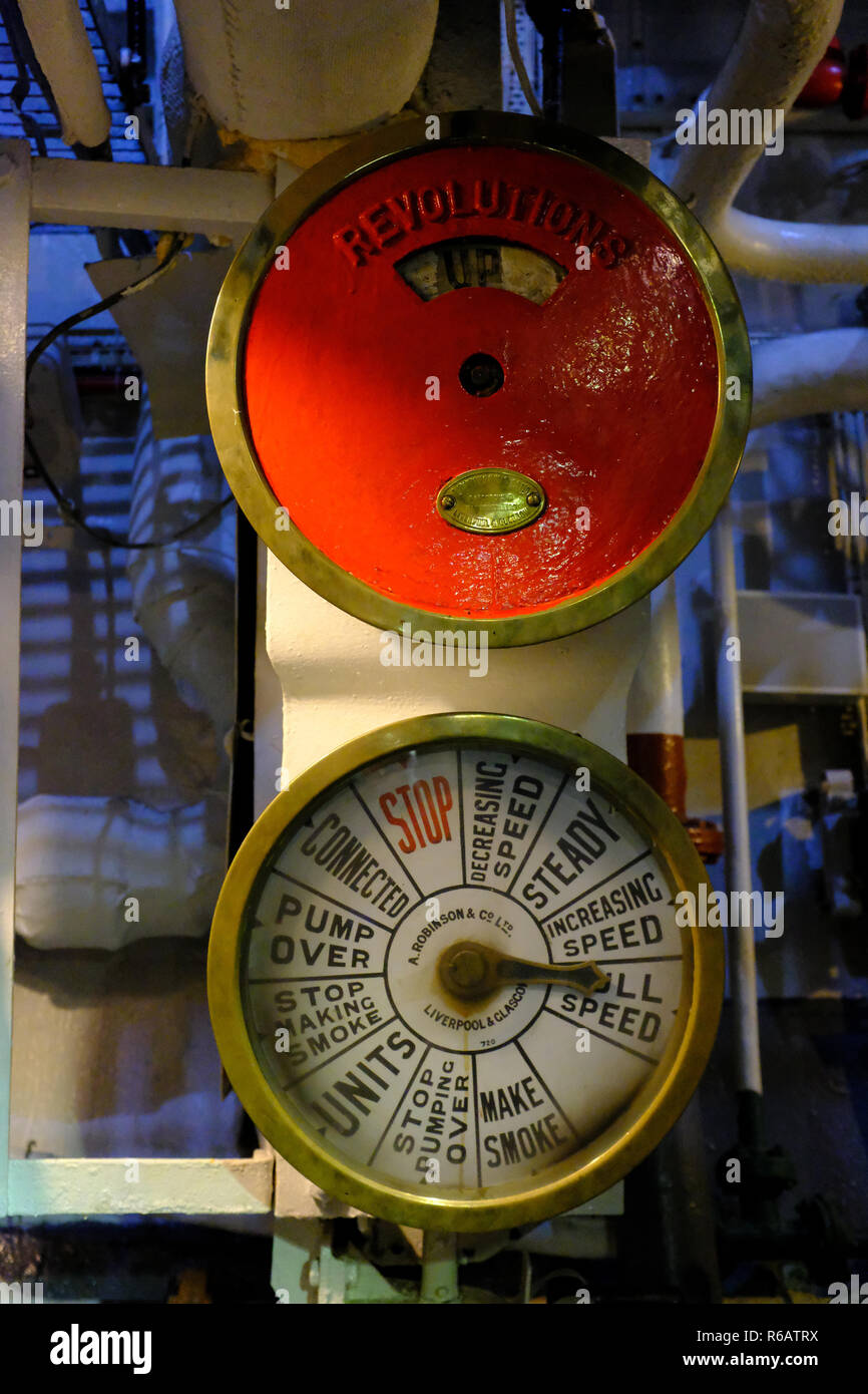 Engine room on HMS Belfast - London UK Stock Photo - Alamy