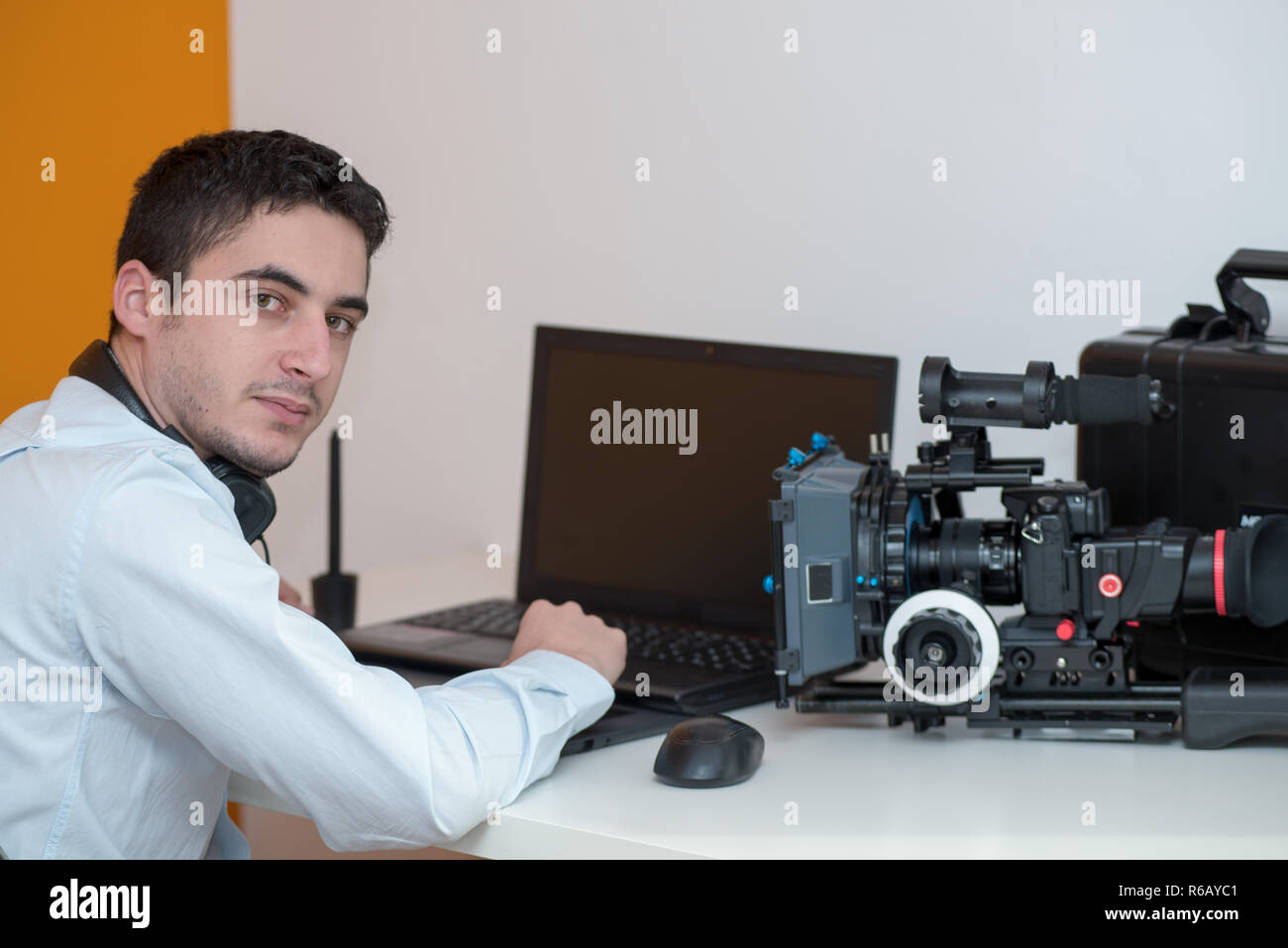 Broadcast motion graphics hi-res stock photography and images - Alamy