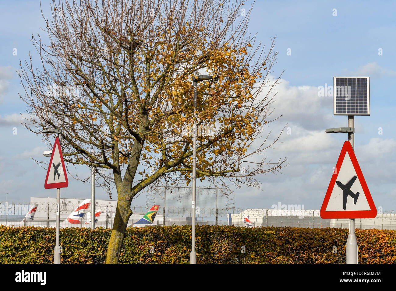 Airport warning signs hi-res stock photography and images - Alamy