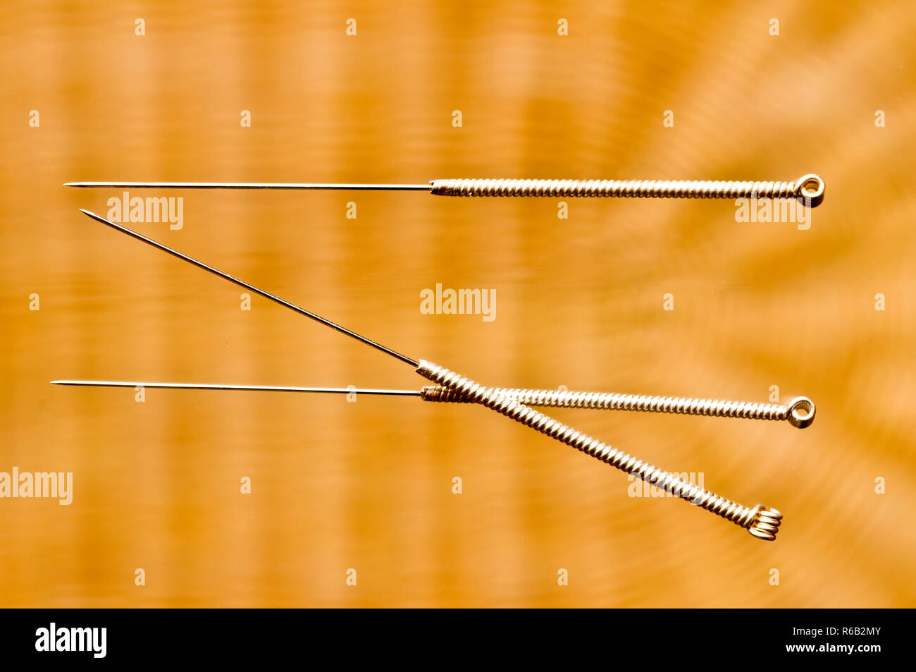 Acupuncture needle tcm china hi-res stock photography and images - Alamy