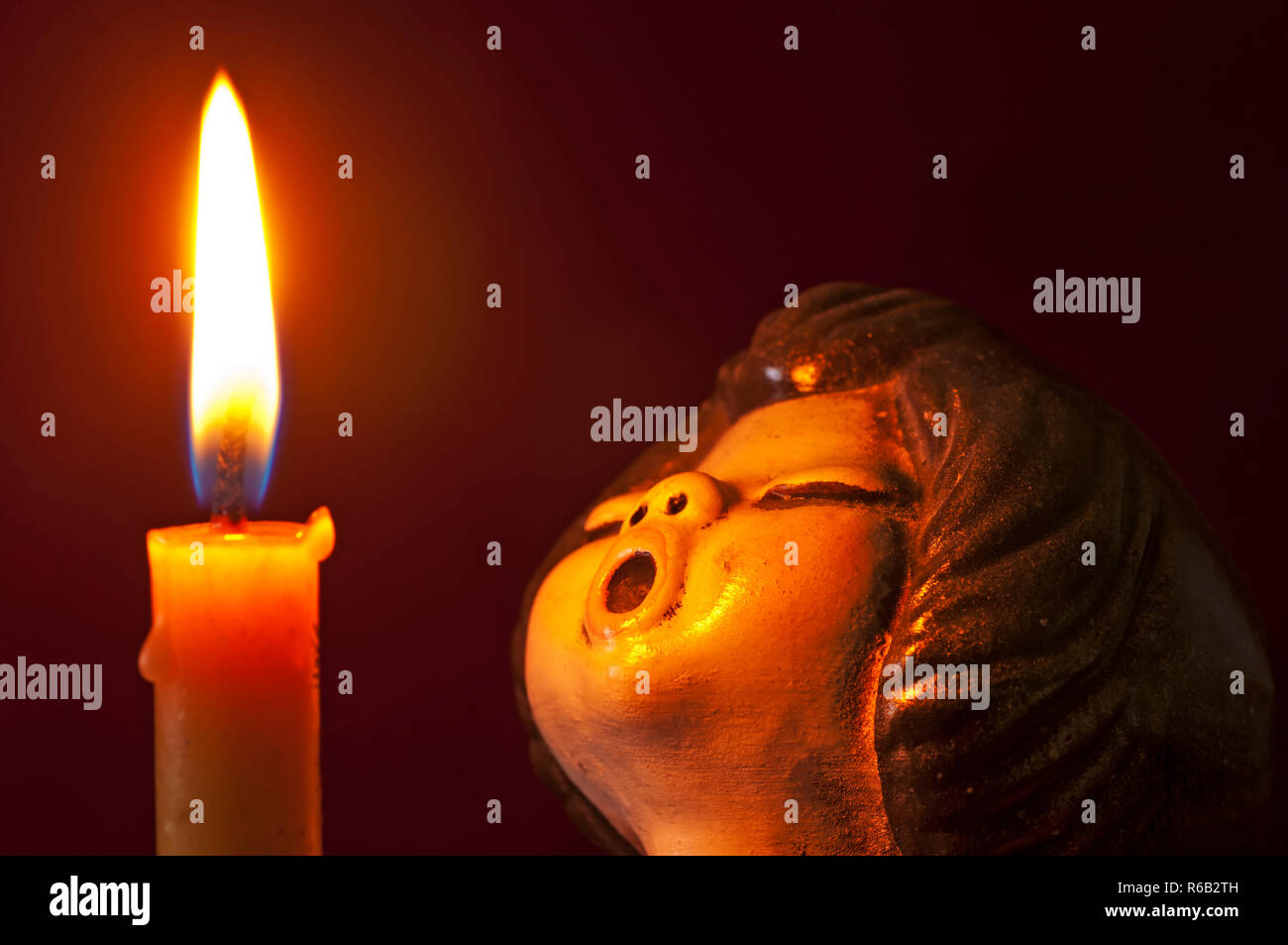 Angel caroling hi-res stock photography and images - Alamy