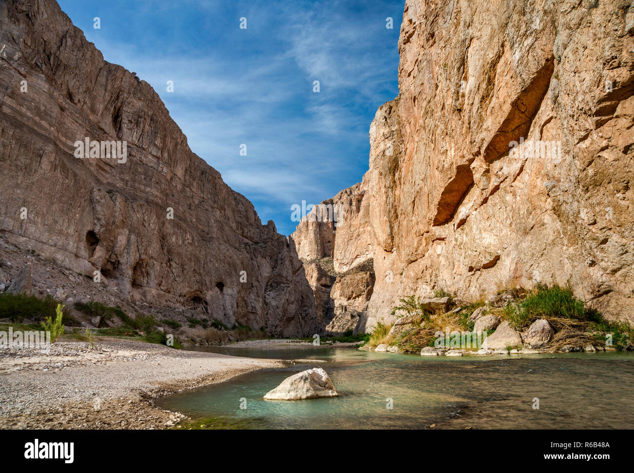 Texas mexico border cliff hi-res stock photography and images - Alamy