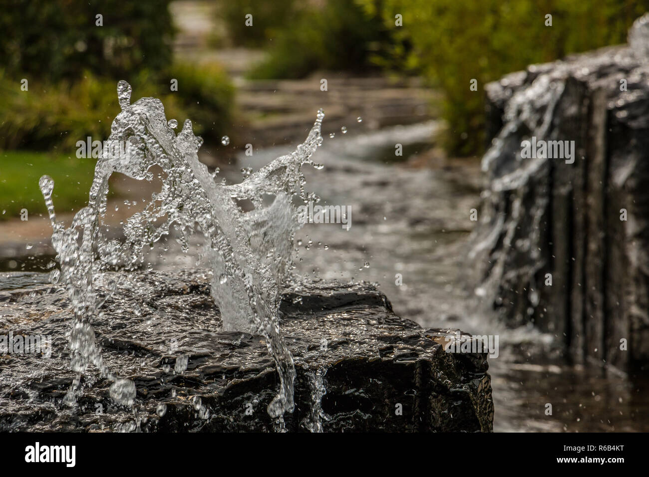 Infinity water feature hi-res stock photography and images - Alamy