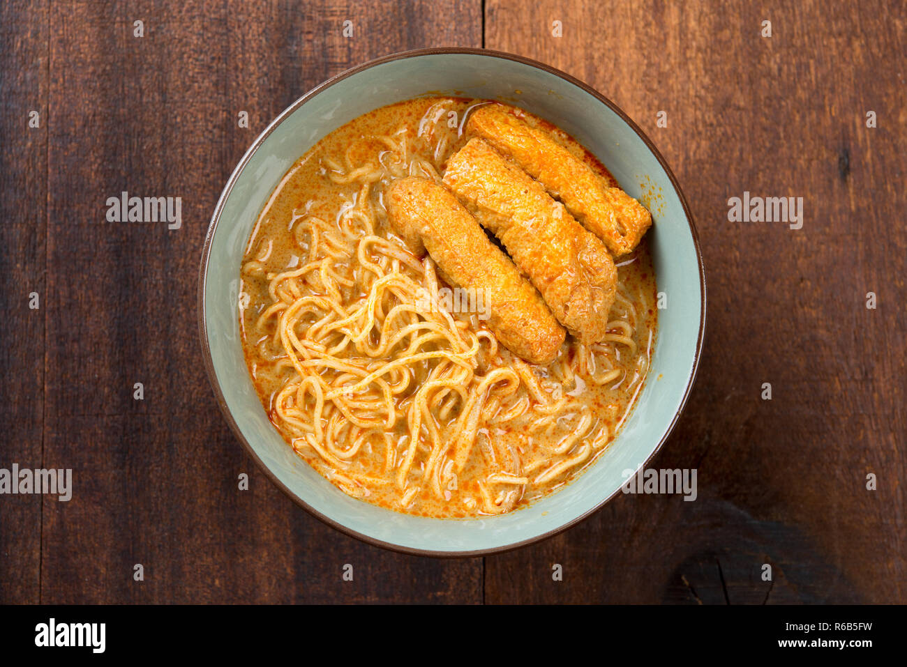 Top view Curry Laksa Noodles Asian cuisine Stock Photo - Alamy