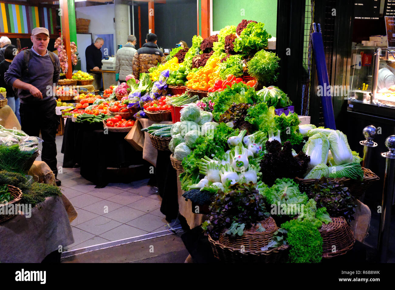 Green Grocers High Resolution Stock Photography and Images - Alamy