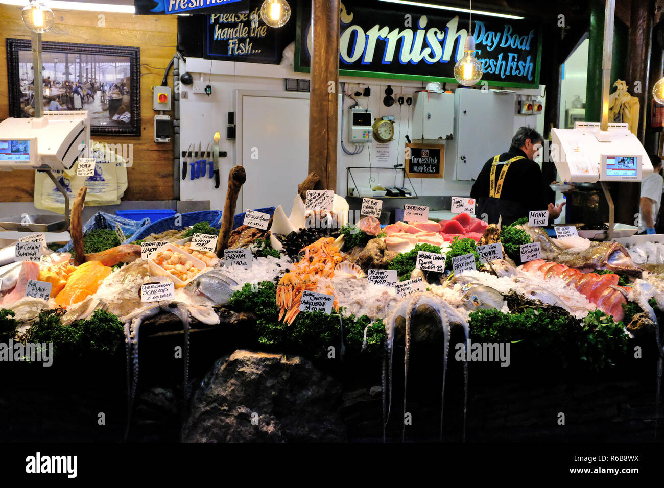 Fish Mongers High Resolution Stock Photography and Images - Alamy