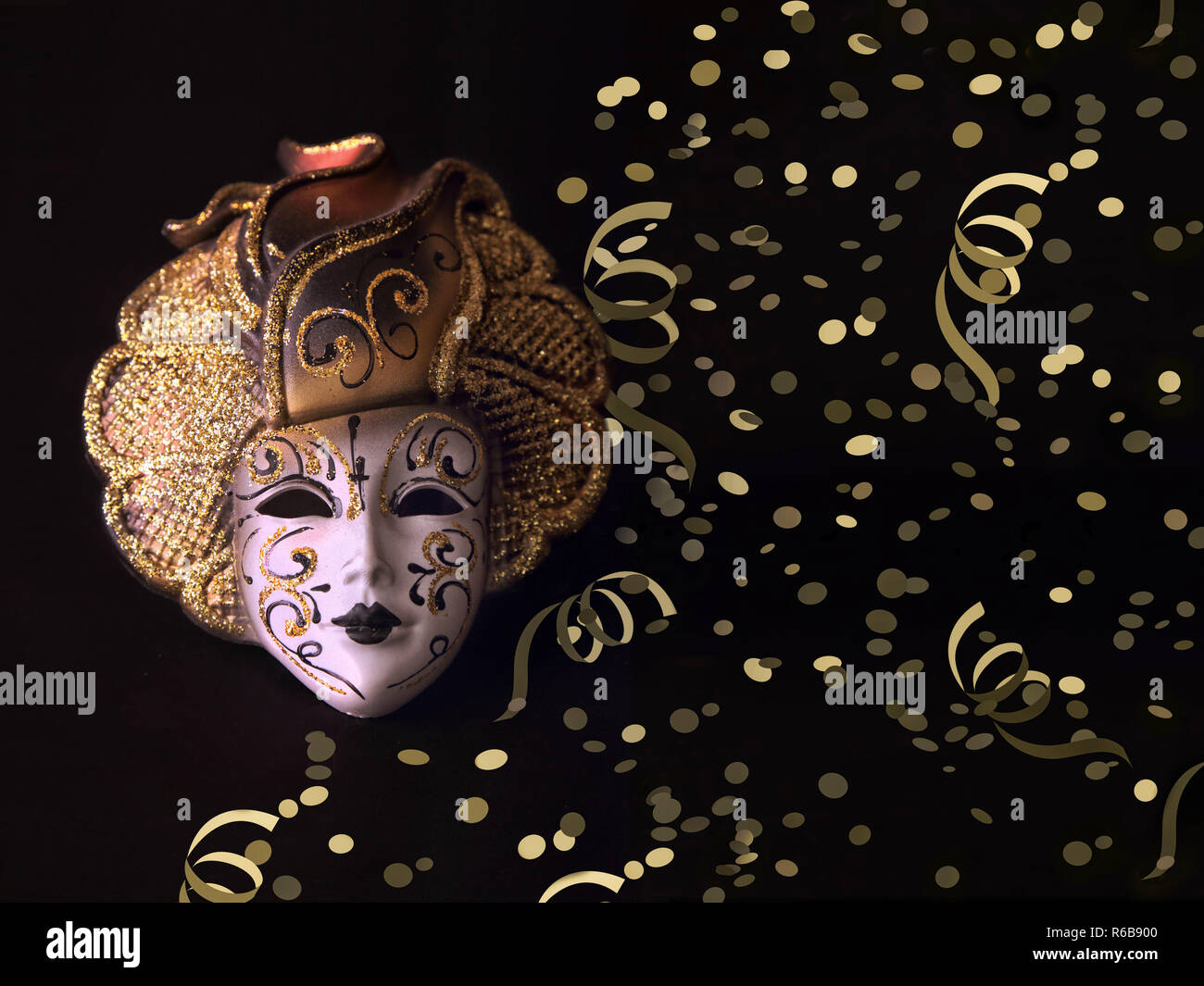 Venetian type carnival mask Stock Photo - Alamy