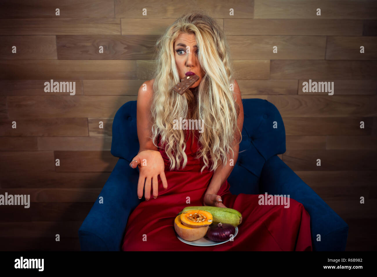 Girl healthy unhealthy food hi-res stock photography and images - Alamy