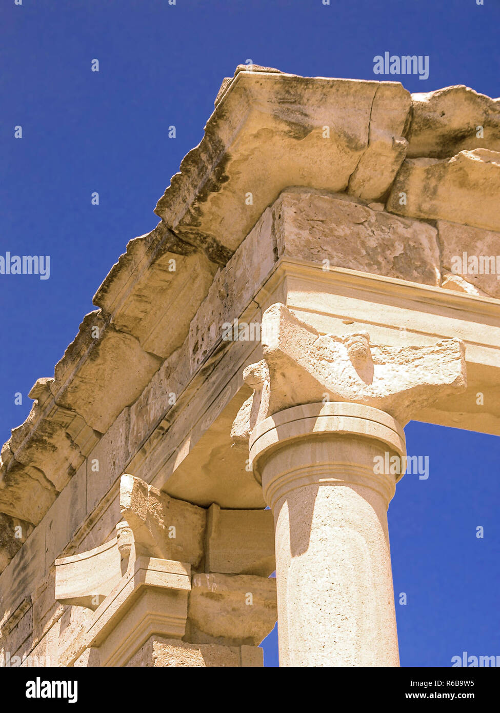 Altar of apollo hi-res stock photography and images - Alamy