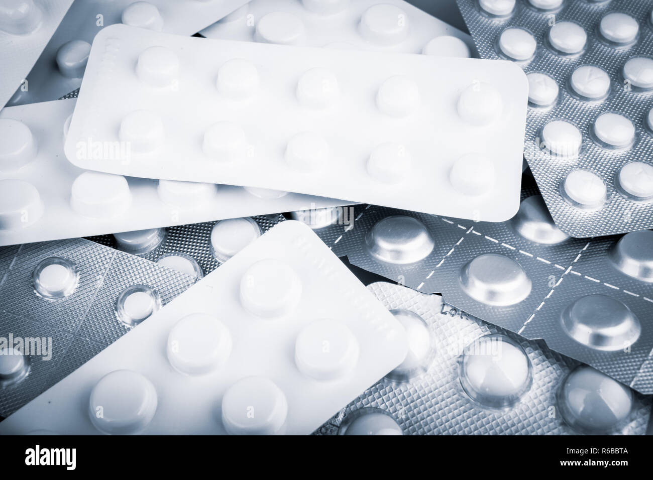 Blisters With Tablets High Resolution Stock Photography and Images - Alamy