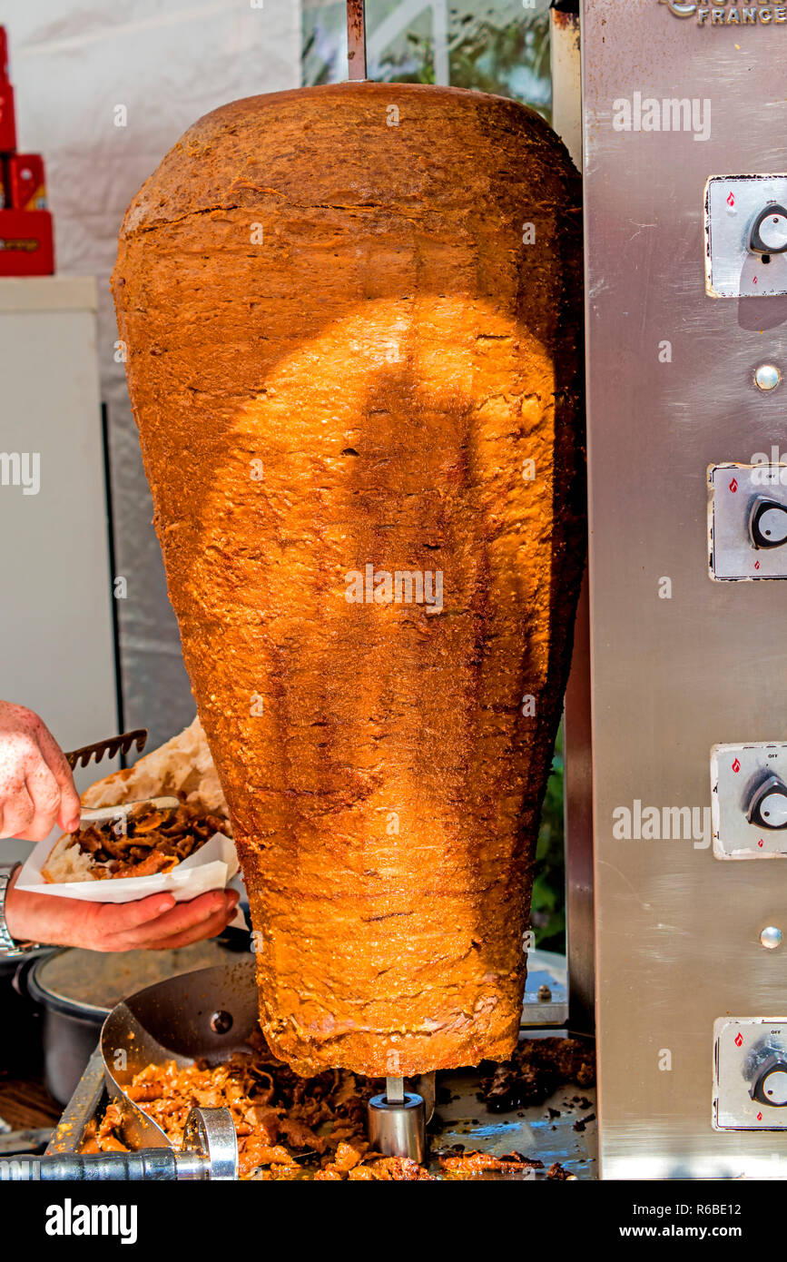 Original shawarma hi-res stock photography and images - Alamy