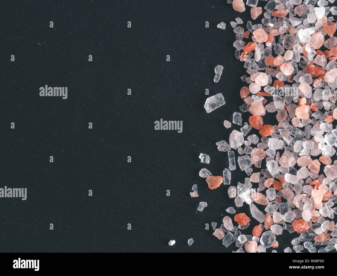 Himalayan pink salt in crystals Stock Photo - Alamy
